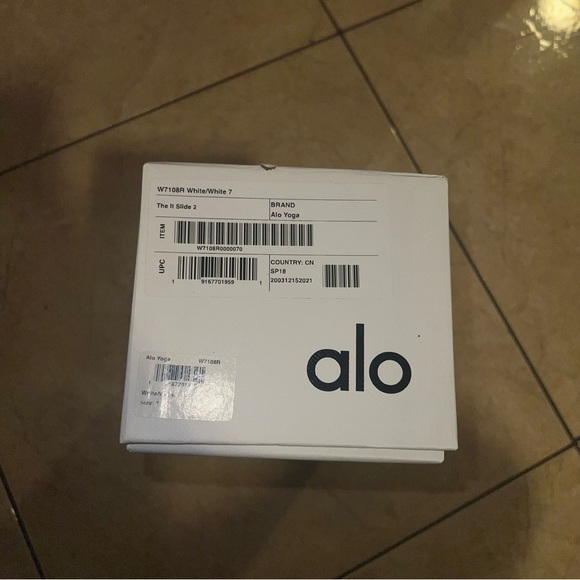 ALO Yoga | Shoes | Alo Womens It Slide 2 | Poshmark
